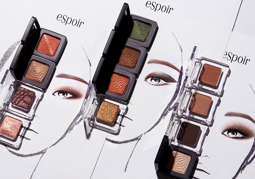 EYE SHADOW